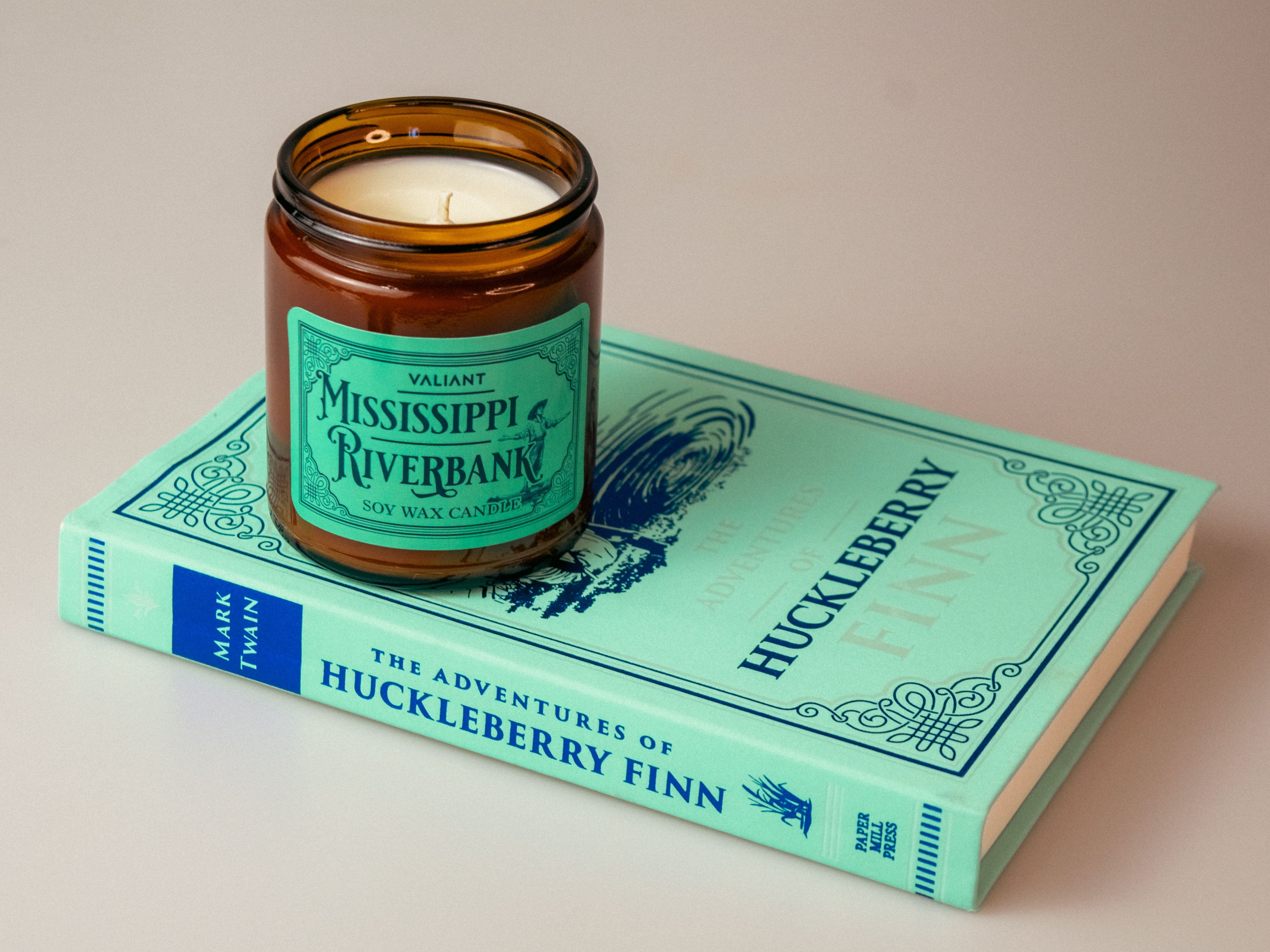 Huckleberry Finn Book Candle Bundle – We Geek Together